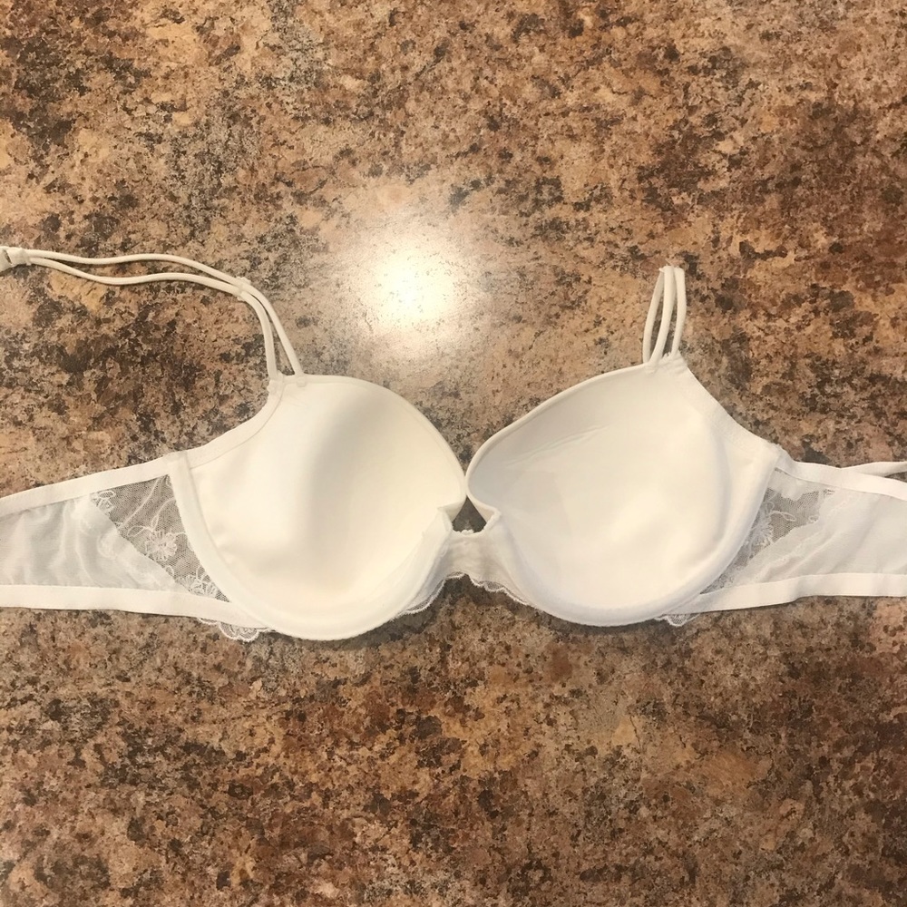 Victoria Secret Angles White Lace Demi Bra - Gem